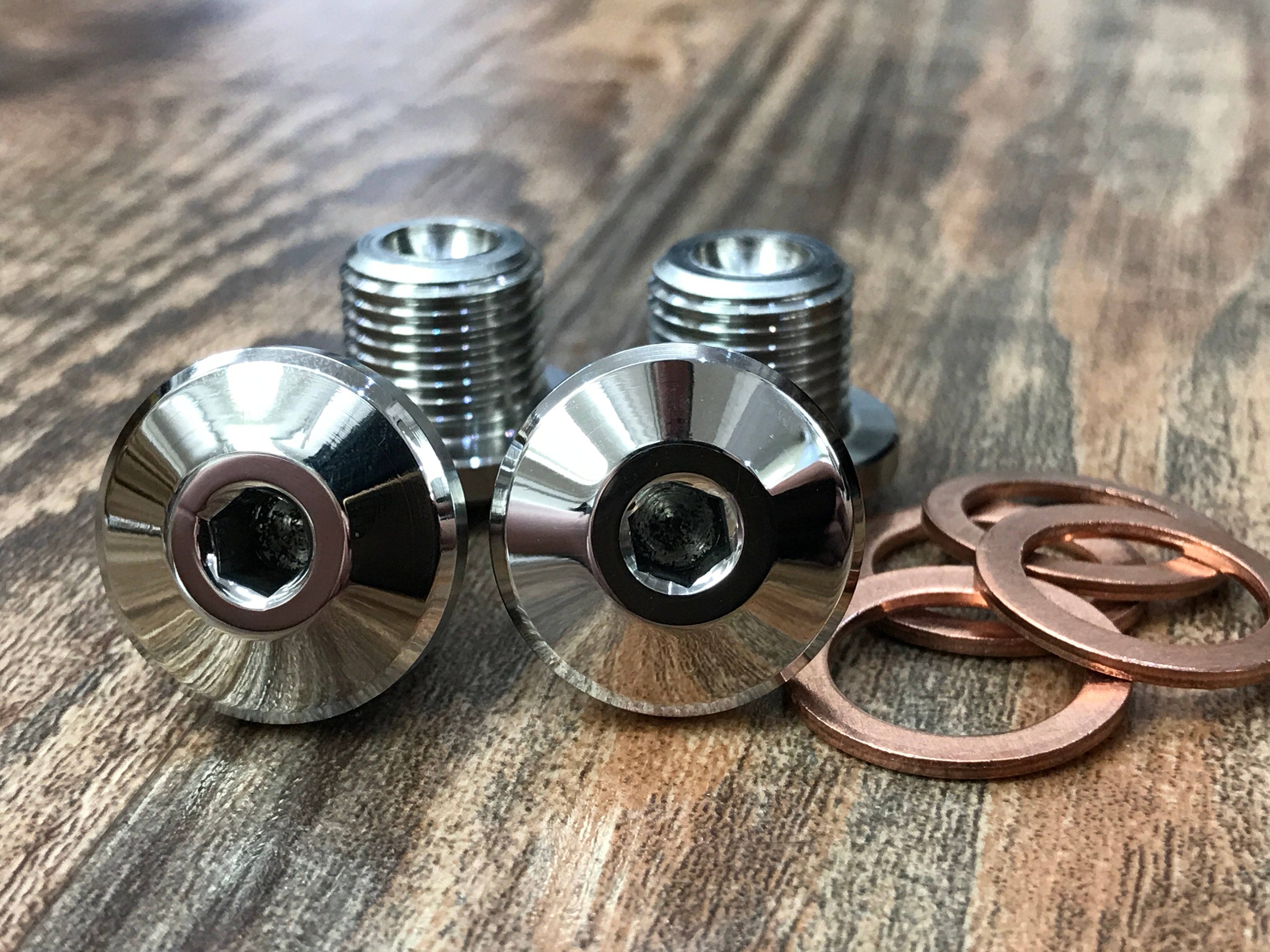 Suzuki Side Cam Cover Bolts – Fastec Racing Ltd